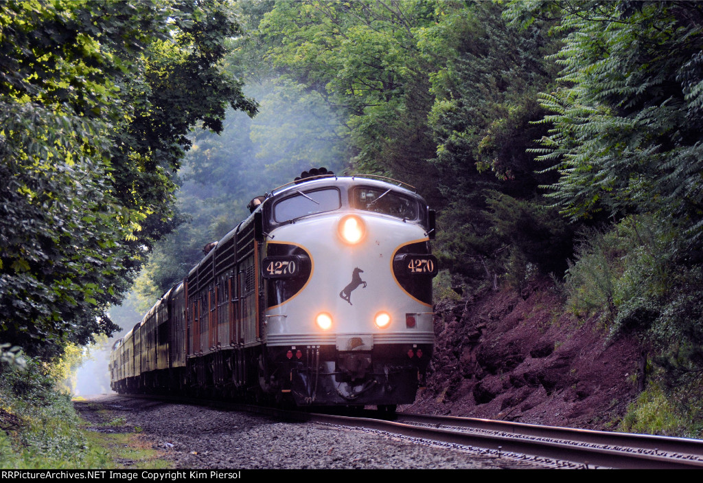 NS 4270 Train 955 OCS